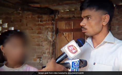 बहर 11 सल क बचच स शद करन क आरप म 40 सल क शखस