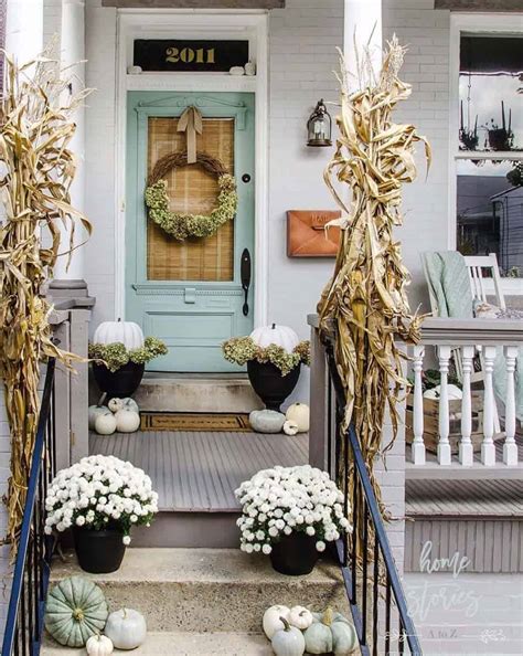 20 Dreamy Ideas For Decorating Your Front Porch For Fall