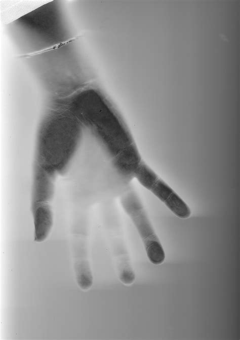 Conception Les Mains Baladeuses On Behance