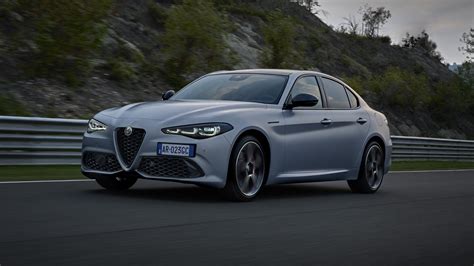 2024 Alfa Romeo Giulia Top Speed Devan Constantina