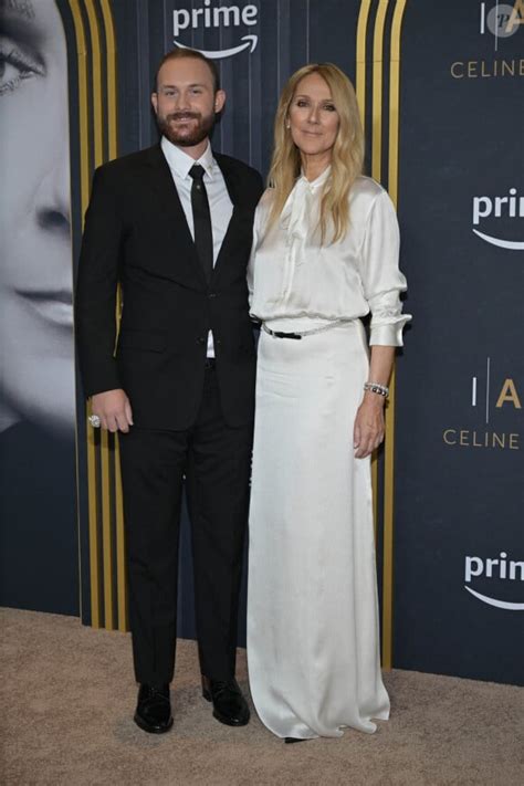 Photo Céline Dion a fait son grand retour en chantant depuis la tour