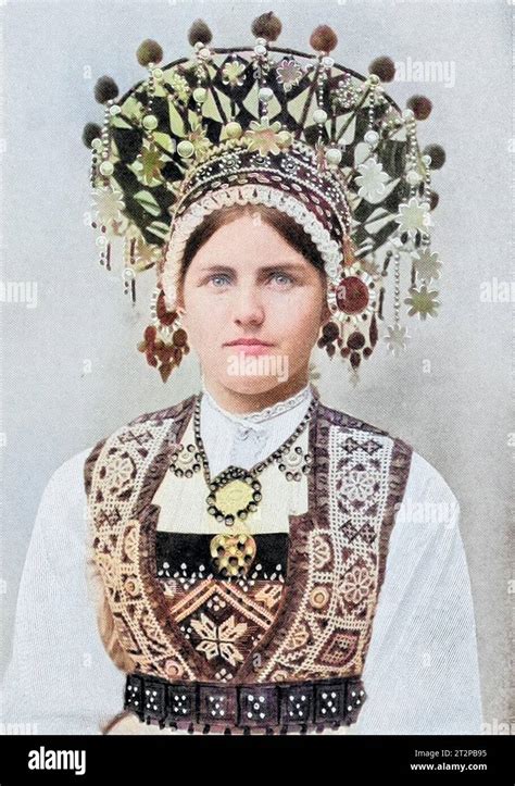Traditionelles norwegisches kostüm Fotos und Bildmaterial in hoher