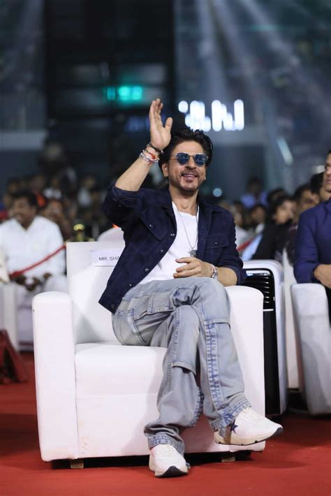 Shah Rukh Khan Atlee Vijay Sethupathi And More Shine At The Jawan
