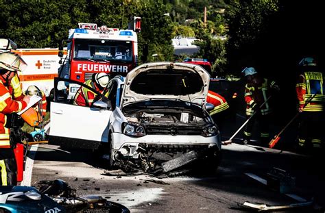 Unfall In Owen Motorradfahrerin Schwer Verletzt Esslingen