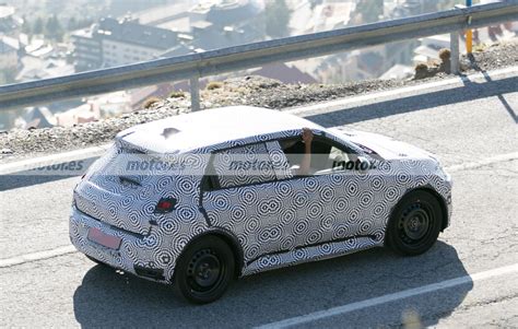 El nuevo Renault 5 eléctrico ha sido cazado en forma de prototipo