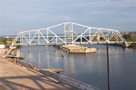 Puente Giratorio EcuRed