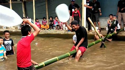 Lucu Abis Lomba Gebuk Bantal Plastik Youtube