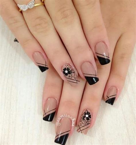 10 diseños de uñas negras sencillas y elegantes Mujer saludable 10