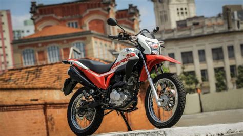 Honda lança a NXR 160 Bros ESDD 2019 novas cores e grafismos