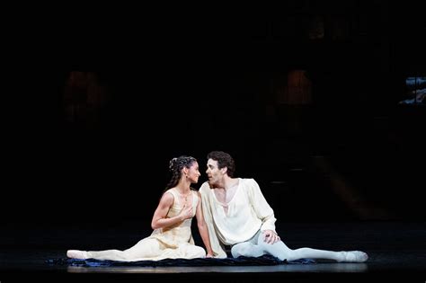 Houston Ballet S Romeo Juliet Offers Much To Love