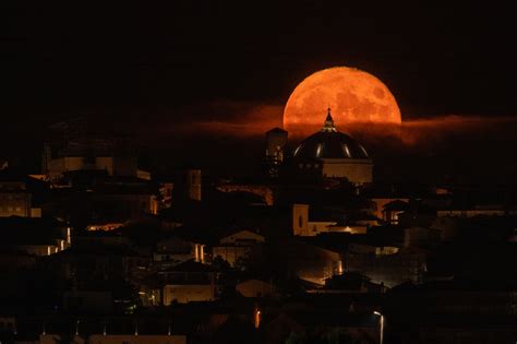 Superluna de agosto 2023 Cómo verla desde el primer día del mes