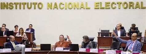 Aprueba INE las reglas básicas para los tres debates presidenciales del