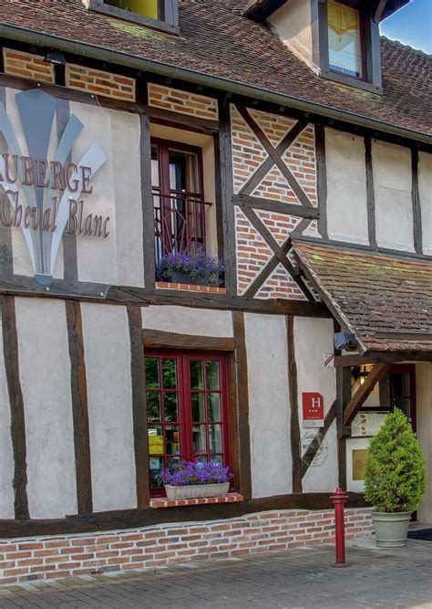 Restaurant Auberge Du Cheval Blanc Provoyage Val De Loire 41