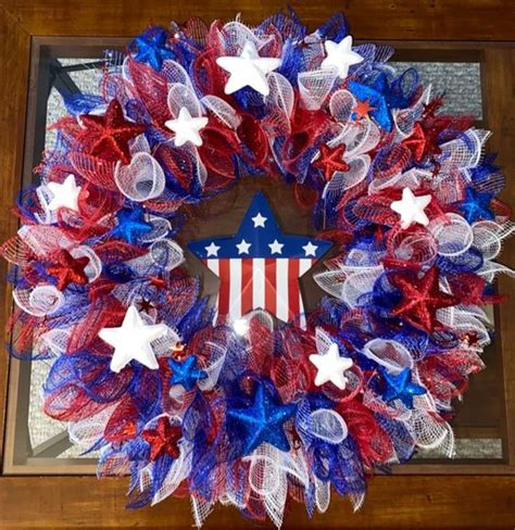 35 Easy DIY Dollar Store Patriotic Wreath Ideas To Make For July 4th