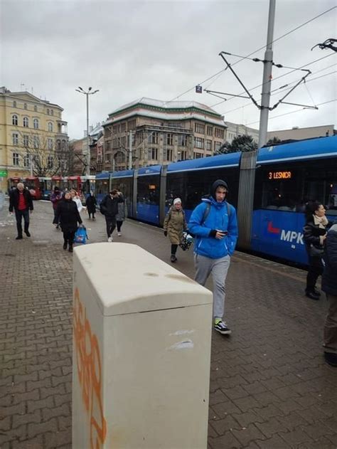 Kobieta zemdlała w tramwaju MPK wprowadza zmiany w komunikacji