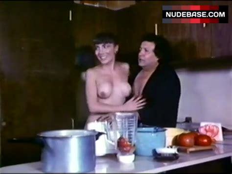 Diana Herrera Nude In Kitchen La Lecheria Nudebase