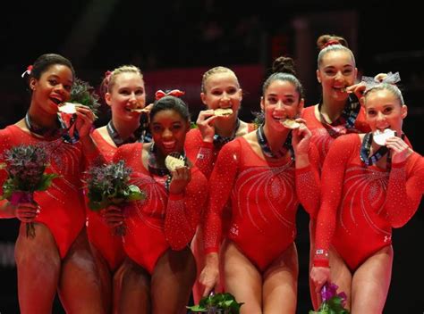 Oro Para El Equipo Femenino De EE UU En El Mundial De Gimnasia