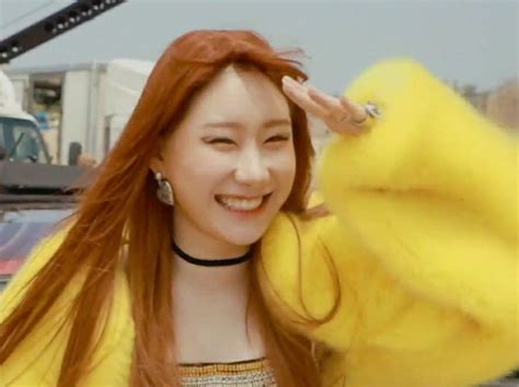 Itzy Chaeryeong And Lq Image 8824218 On Favim