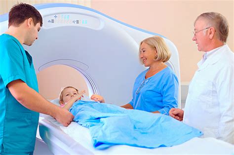 RADIOLOGÍA Imágenes por resonancia magnética en niños pediátricas