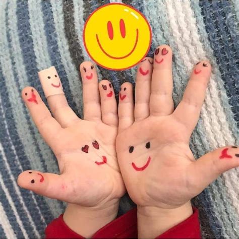 çocuklarla etkinlik saati publicou no Instagram Kuzunun parmağı