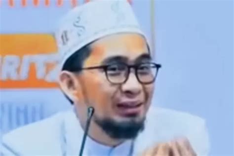 Amalkan Sekarang Baca Doa Ini Pada Hari Jumat Ustaz Adi Hidayat