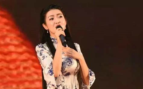 隐瞒5年杨钰莹老公身份大曝光网友怪不得都说她高攀 杨钰莹 鲍国安 鲍毅 新浪新闻