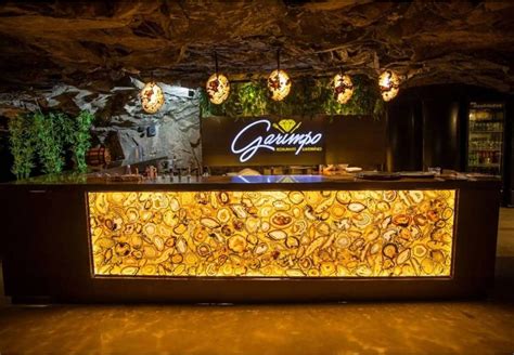 Você sabia que no Brasil existe um restaurante subterrâneo que fica em