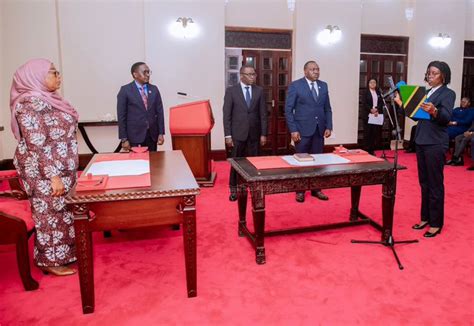 Rais Wa Jamhuri Ya Muungano Wa Tanzania Mhe Samia Suluhu Hassan