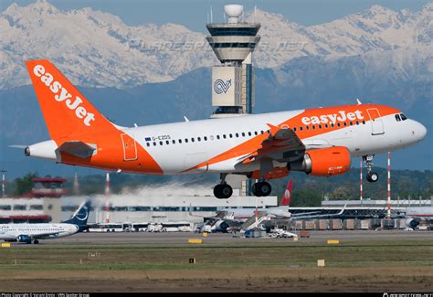 G EZDS EasyJet Airbus A319 111 Photo By Varani Ennio VRN Spotter