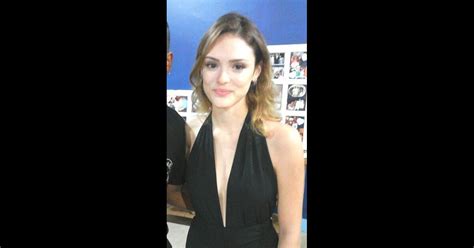 Isabelle Drummond curte fim de semana em hotel após fim de namoro