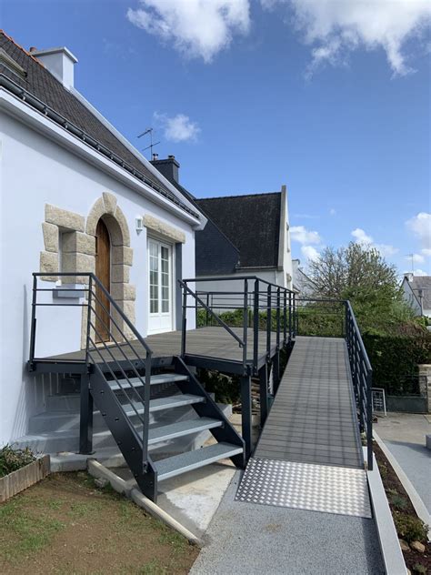 Atelier Métal Création Terrasse suspendue avec accès PMR et escalier