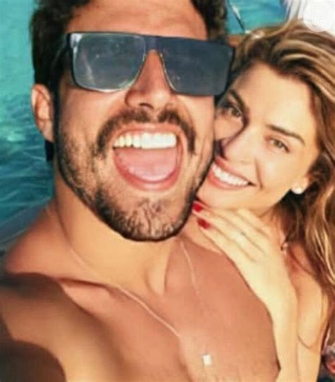 Foto Chegou ao fim o namoro de Caio Castro e Grazi Massafera após dois