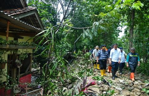 Bey Machmudin Tinjau Lokasi Banjir Ujungjaya Media3 ID