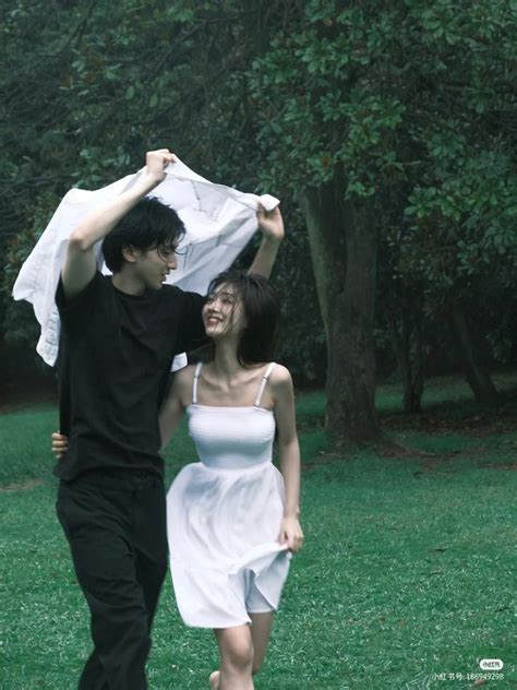 Pin by 𝐅𝐞𝐫𝐝𝐢 on 𝓒𝓸𝓾𝓹𝓵𝓮 Couple poses reference Couples Cute couples