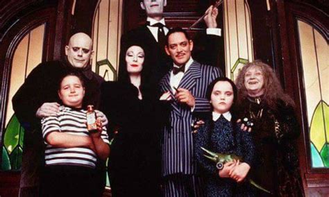 La Famiglia Addams sarà la prima serie tv di TIm Burton