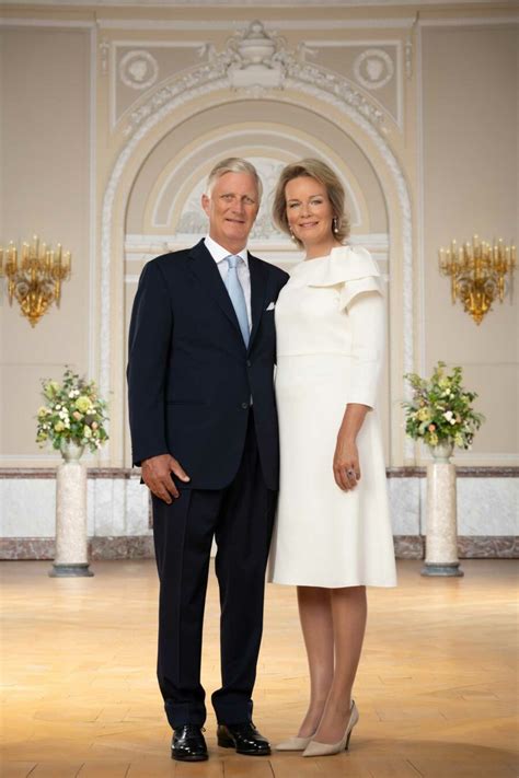 Nouveaux Portraits Officiels Du Roi Philippe Et De La Reine Mathilde