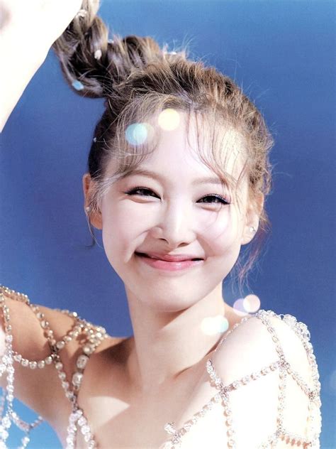 Momo South Korean Girls Korean Girl Groups Album Cover Design