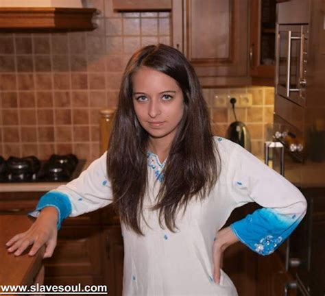 Nude In Kitchen Sexy Social Media Babes