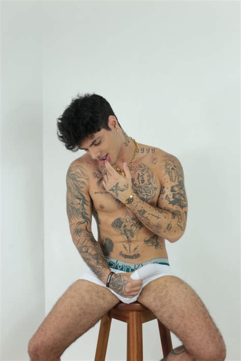 DJ Famoso Davi Kneip Pelado Mostrando Tudo Todos Famosos Nus