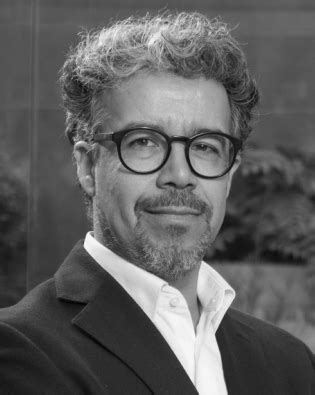 Héctor Sepúlveda Facultad de Economía y Negocios