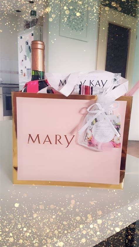Pin by Angélica Vigo on 1 feed instagram Mary kay christmas Mary kay
