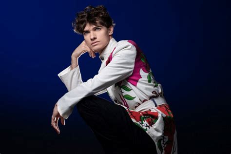 Pierre de Maere dévoile le clip de son dernier titre Enfant de