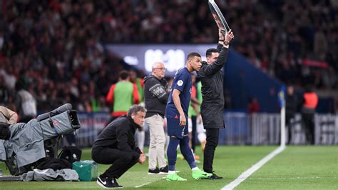 Mbappé Luis Enrique Le clash est confirmé au PSG Le10sport