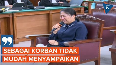 Putri Candrawathi Menangis Saat Majelis Hakim Pertanyakan Kenapa Tak
