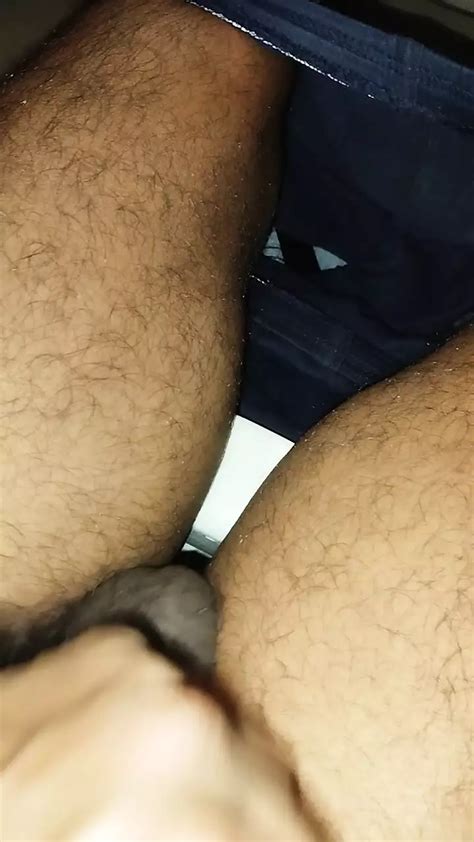 큰 흑인 자지를 가지고 노는 소년 xHamster