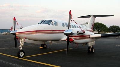 N357BB Beechcraft B300 King Air 350 Private Frederick Tremblay