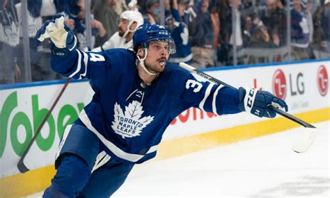 Auston Matthews Makes Maple Leafs History Ties Record Set 30 Years Ago
