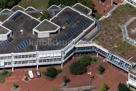 Luftaufnahme Freiburg im Breisgau Campus und Schulgebäude der Edith