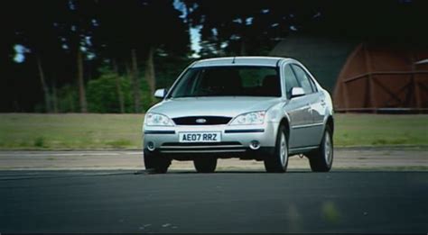 Imcdb Org Ford Mondeo Ghia Mkiii In Top Gear Uncovered