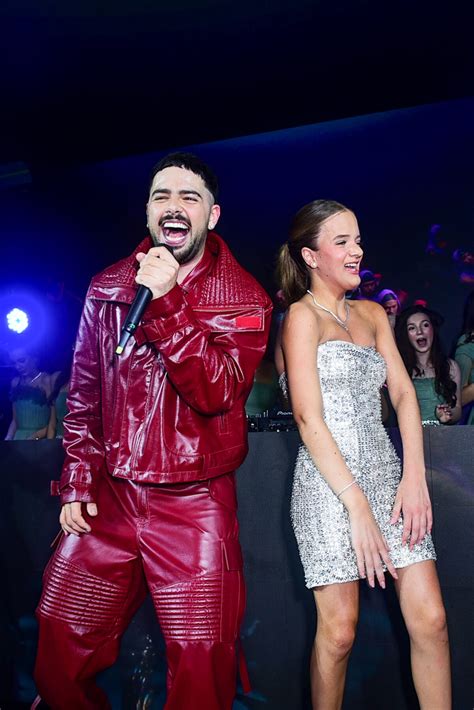 Foto Rafaella Justus se jogou na pista de dança durante sua festa de